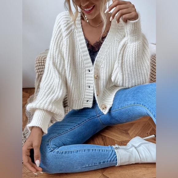 Universal Thread | Sweaters | Universal Thread Cozy Cream Cable Knit ...